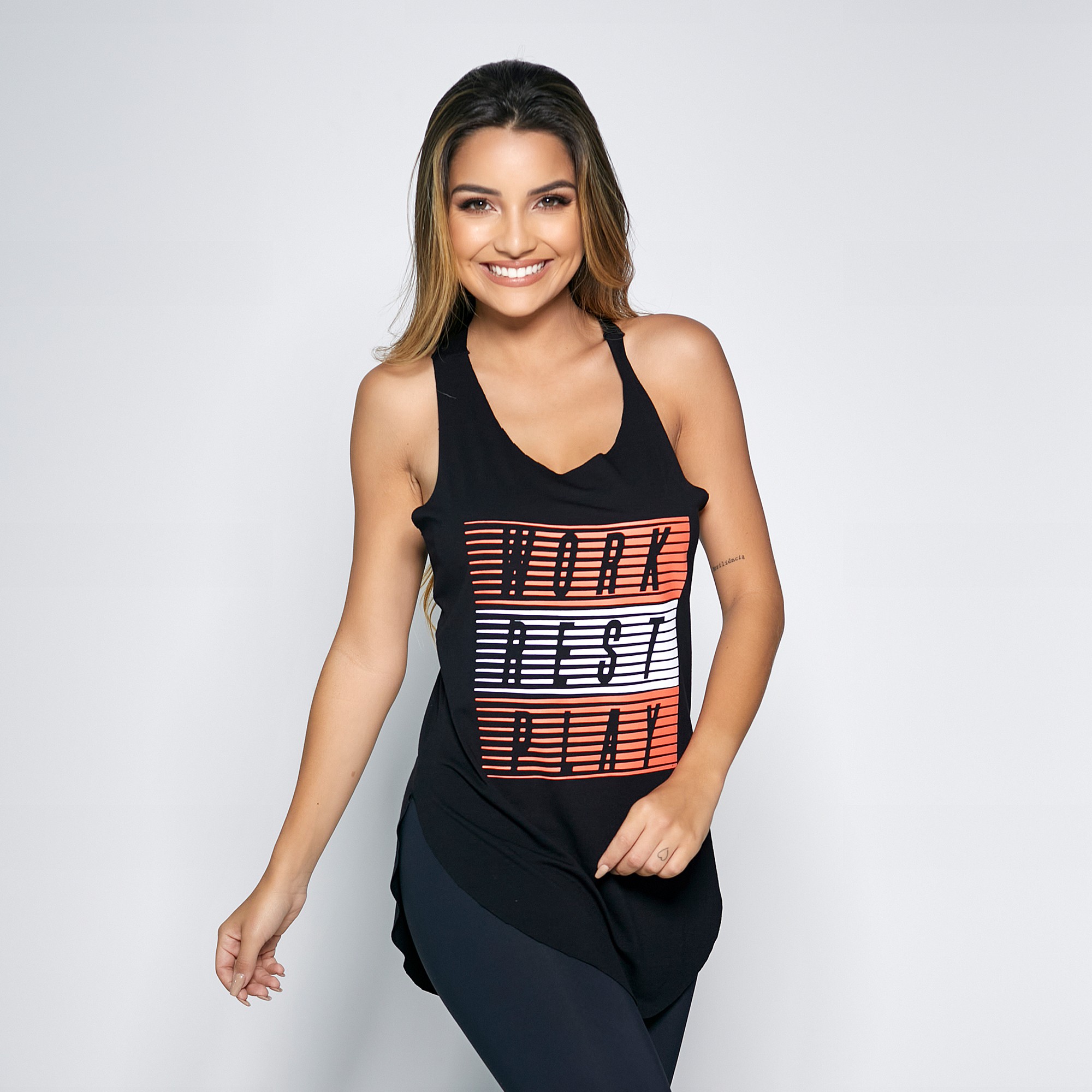 Camiseta Fitness Preta Work Rest Play Laranja Camiseta Fitness Preta Work Rest Play Laranja